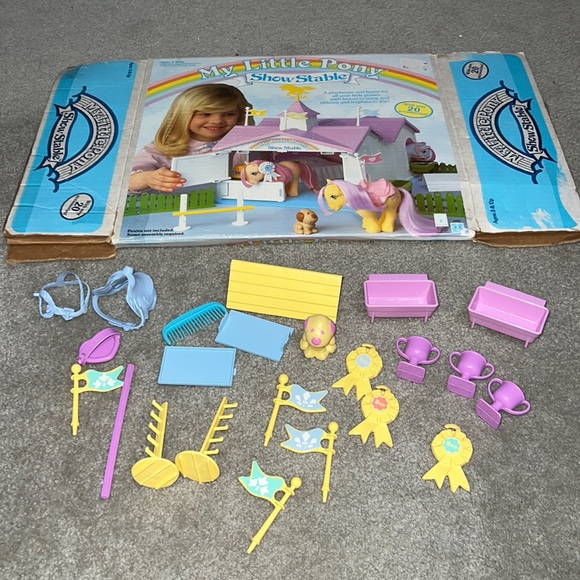Hasbro | Toys | Vtg 8s Mlp G My Little Pony Show Stable Original Empty ...